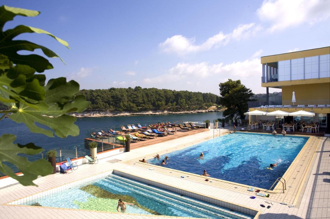 APARTMAJI HORIZONT GOLDEN ROCKS RESORT | Turistična agencija Potepuh